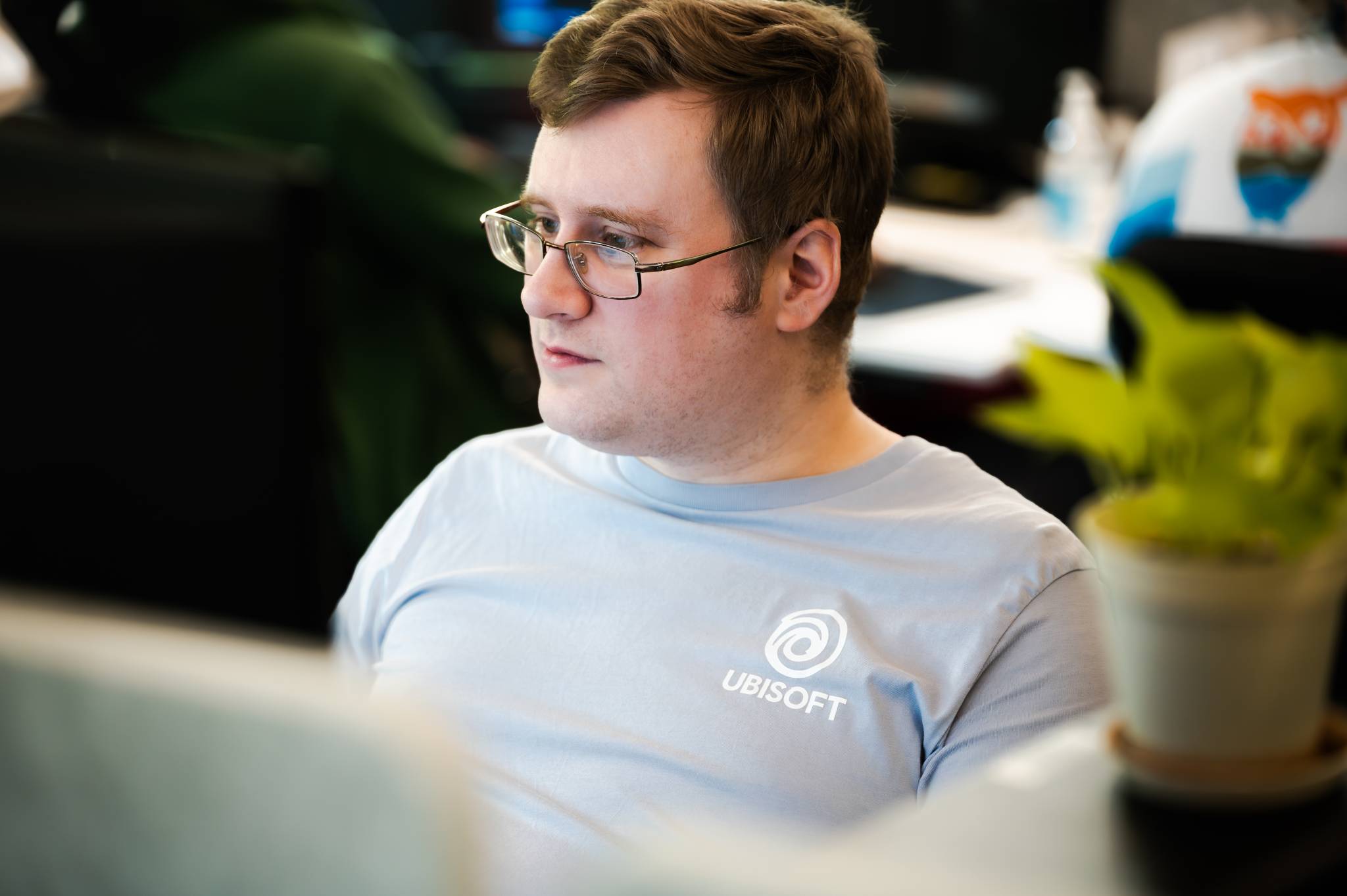 From Big Screens to Handheld and On the Go – Star Wars Outlaws is Now ...